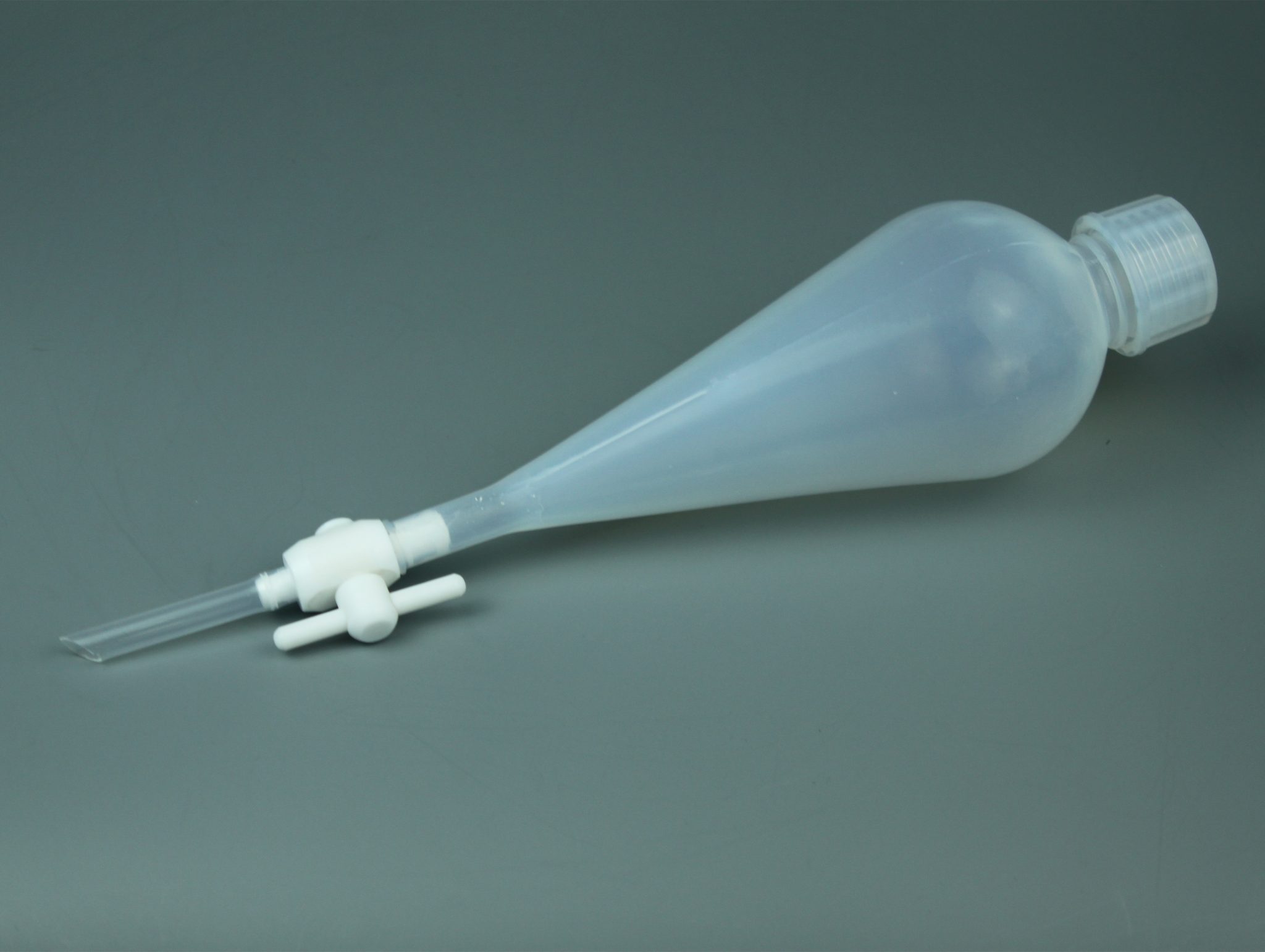 Chemical reaction PFA plastic separatory funnel with PTFE valve to ...